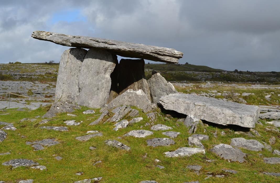 Poulnabrone Dolmen Portal Tomb - The Irish Place